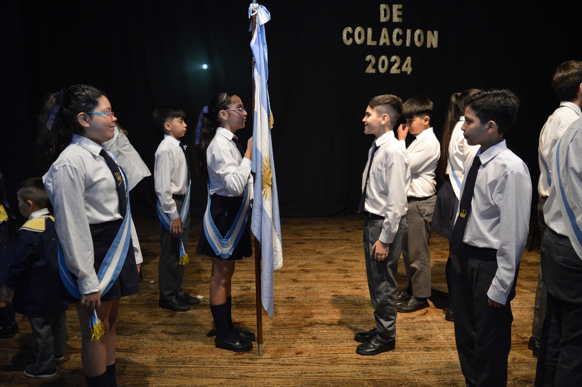 Acto de colacion sala de 5 y 6to grado - Instituto Mariano Moreno